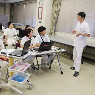 %e6%96%b0%e4%ba%ba%e7%a0%94%e4%bf%ae%e3%83%97%e3%83%ad%ef%bc%94 | 看護部